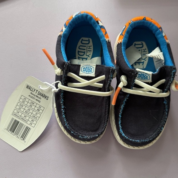 Hey Dude | Shoes | Nwt Hey Dude Toddler Boy Wally Shark Shoes Size 6 ...